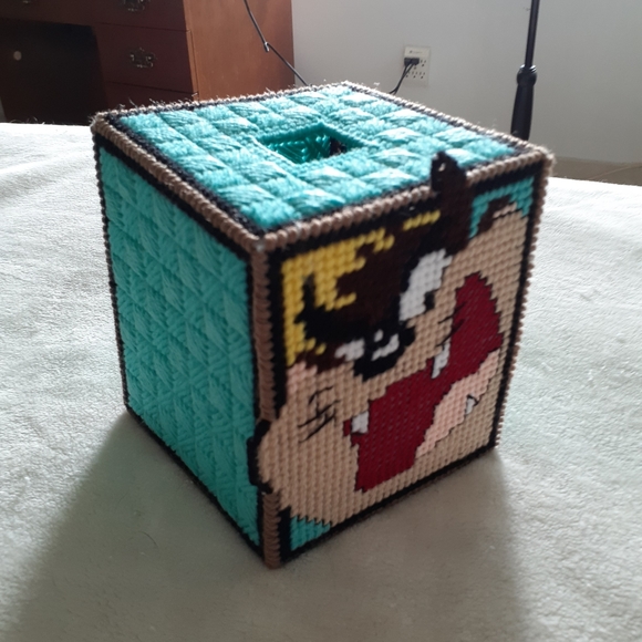 Accents | Looney Tunes Tasmanian Devil Tissue Box Cover | Poshmark